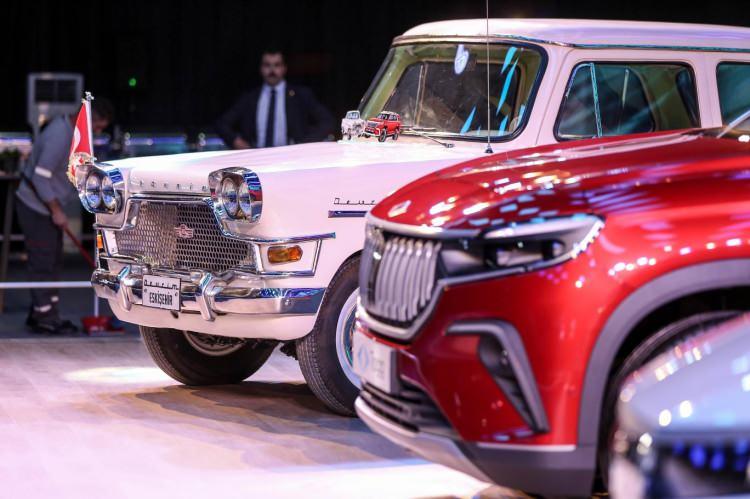 Devrim'den 61 yıl sonra yerli otomobil Togg aynı yerde! Tarihi bir gün ...