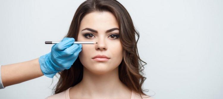 Kaçak estetik yapan hemşire yakalandı! Ünlü dermatolog neye uğradığına ...