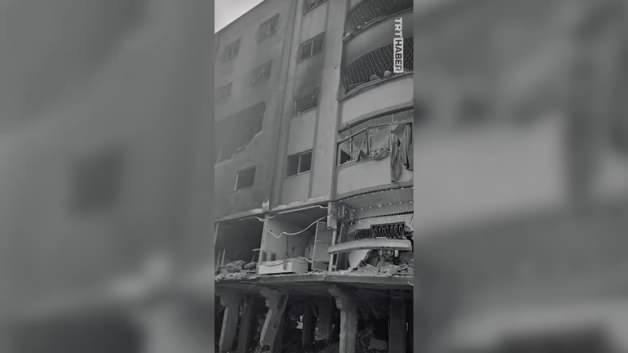 İsrail ordusu Şifa Hastanesi doktoru Fadya Malhis'in evini bombaladı ... İsrail ordusu Şifa Hastanesi doktoru Fadya Malhis'in evini bombaladı ...