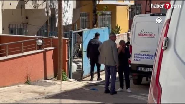 Sancaktepe'de katliam! Anne ve ağabeyini öldürdü, baba ve kız kardeşini ... Sancaktepe'de katliam! Anne ve ağabeyini öldürdü, baba ve kız kardeşini ...