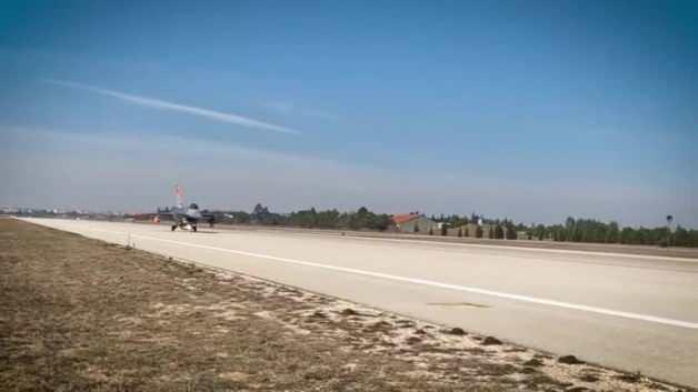 SOM-J seyir füzesi, su üstü hedefini ilk test atışında başarıyla vurdu ...