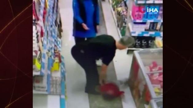 Sözde baba markette çocuğunu tekme tokat dövdü! Gözaltına alındı - Video 7