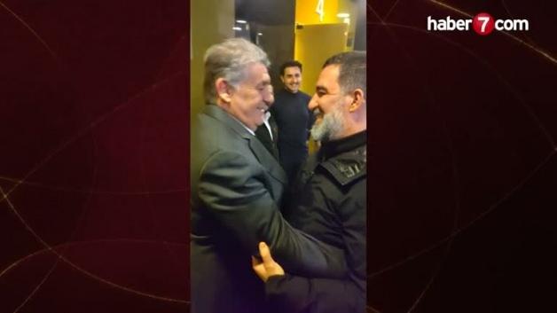 Serdal Adalı, Arda Turan ve Emre Belözoğlu TÜGVA etkinliğinde sohbet ...