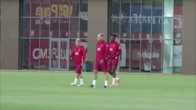 Transfer piyasasında Singo rüzgarı: Galatasaray için dev gelir ...