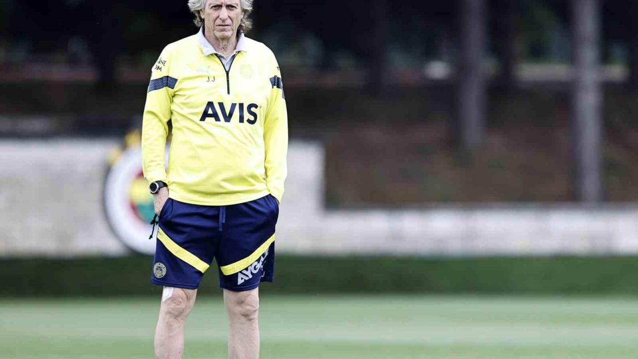 jorge Jesus'tan geleceğine ilişkin açıklama! "Başkanımıza söyledim ...
