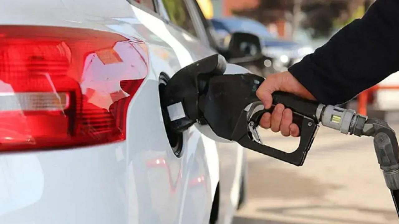 Akaryakıt fiyatları: 2 Mayıs Cuma benzin, motorin ve LPG güncel litre ... Akaryakıt fiyatları: 2 Mayıs Cuma benzin, motorin ve LPG güncel litre ...