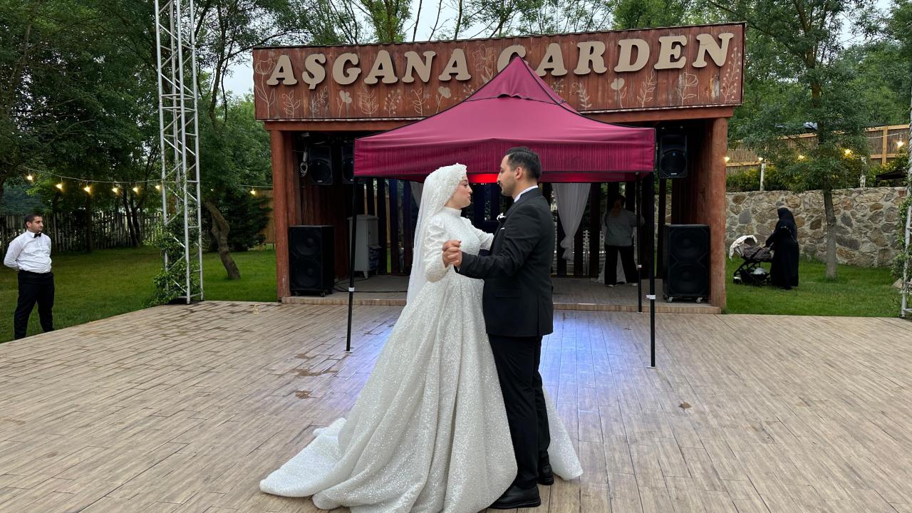 Haber7'nin mutlu günü: Osman & Elif çifti dünyaevine girdi - Haber 7 YAŞAM