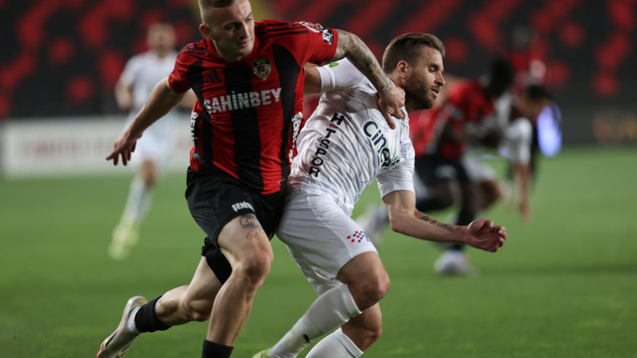 Süper Lig'de muhteşem düello! 2-0'dan geri dönüş galibiyete yetmedi ...