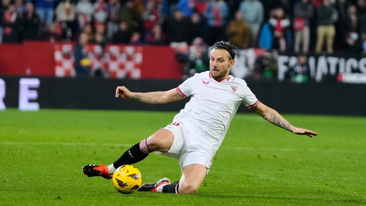 Hırvat orta saha Ivan Rakitic, 37 yaşında futbolu bıraktı - Tüm Spor ...