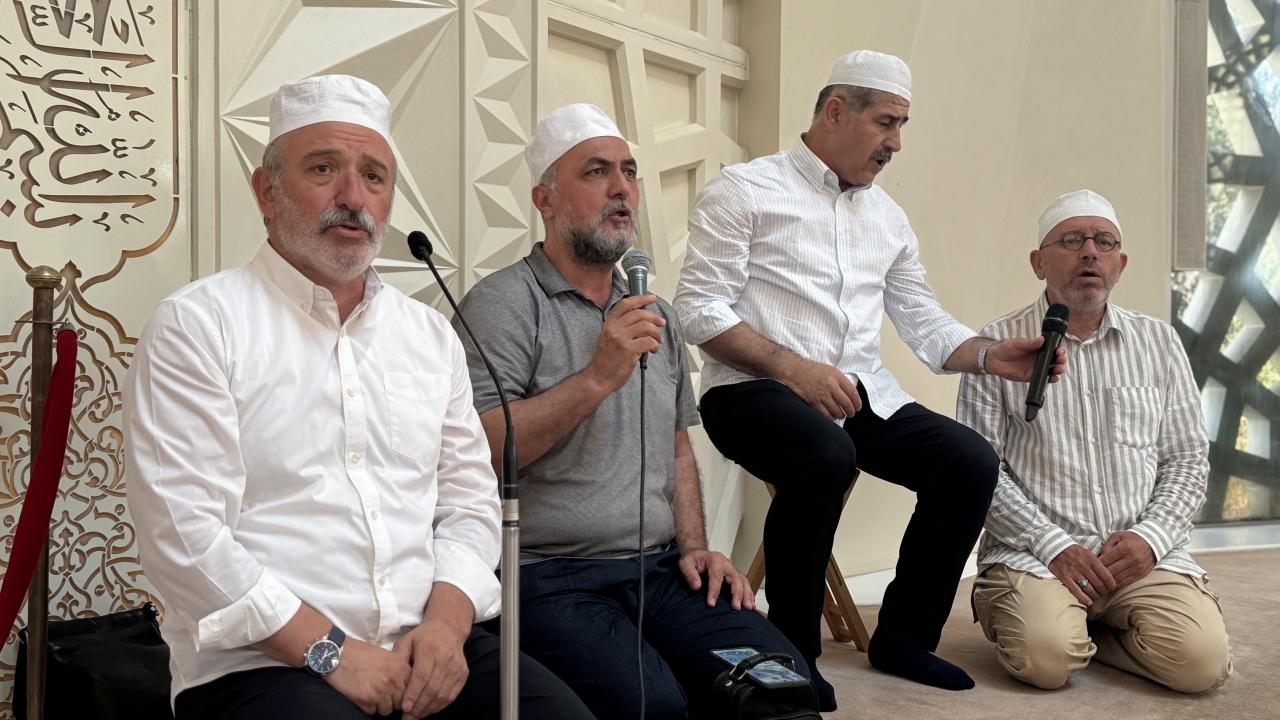 Prof. Dr. Mustafa Sabri Küçükaşcı, vefatının ikinci yılında anıldı ...