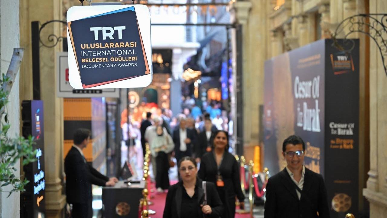 “17. TRT Uluslararası Belgesel Ödülleri” ödül töreniyle sona erdi ...